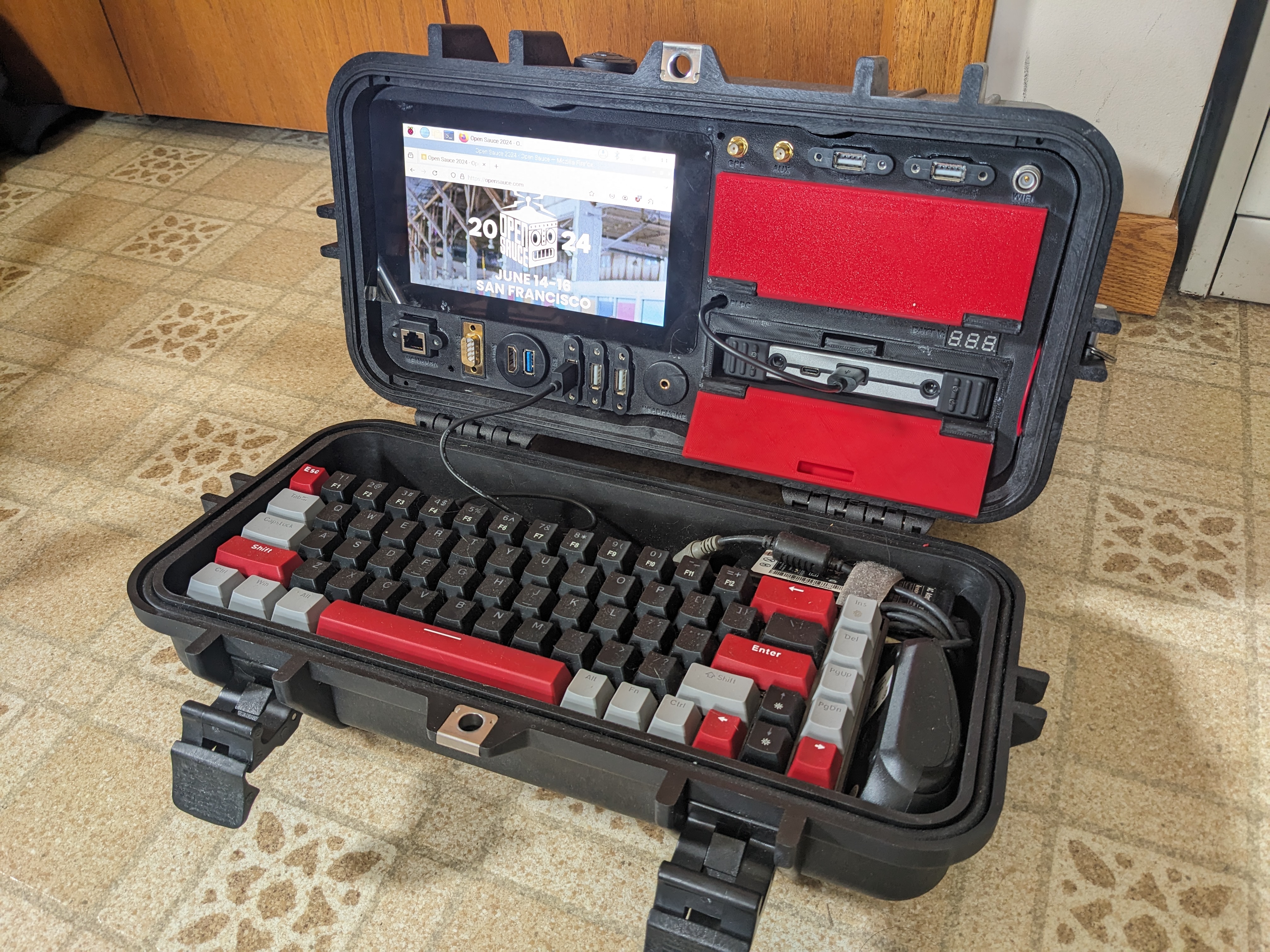 A Luggable Cyberdeck for Satellites & Conventions | Saveitforparts